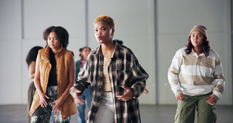 Dance, Group and Studio for Hip Hop Lesson, Performance Practice and ...