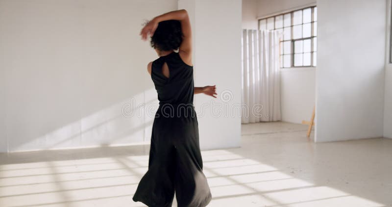Dance, Performance and Woman in Creative Practice of Choreography and ...
