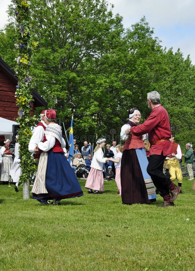 Dance in Sweden editorial image. Image of outdoor, folk - 17600000