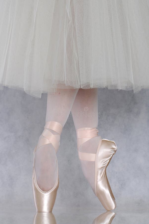 Dancer in ballet pointe stock photo. Image of shoes, theater - 4455740