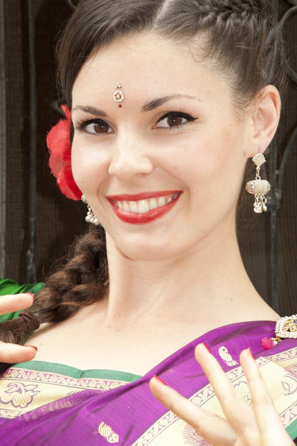 Dancer in Indian Sari stock image. Image of bollywood - 45238543