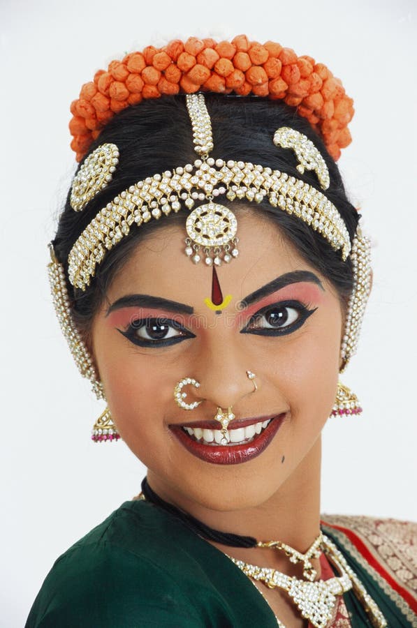 Indian Dancer Dancing Bharatnatyam Classical Dance India Mr 579 Stock ...