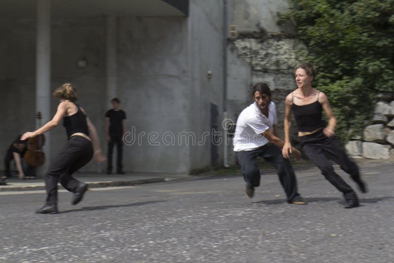 Dancers running editorial photography. Image of female - 20987432