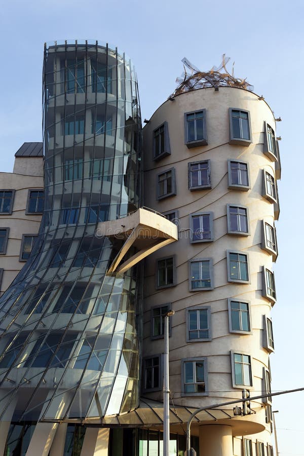 Dancing house in Prague editorial photography. Image of architecture ...