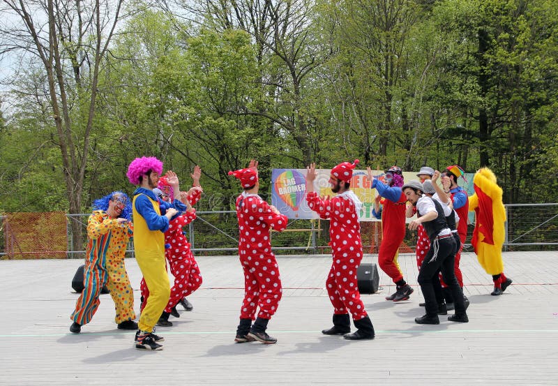 Clowning Dance