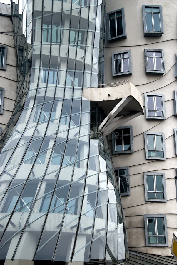 Dancing house in Prague editorial photography. Image of architecture ...