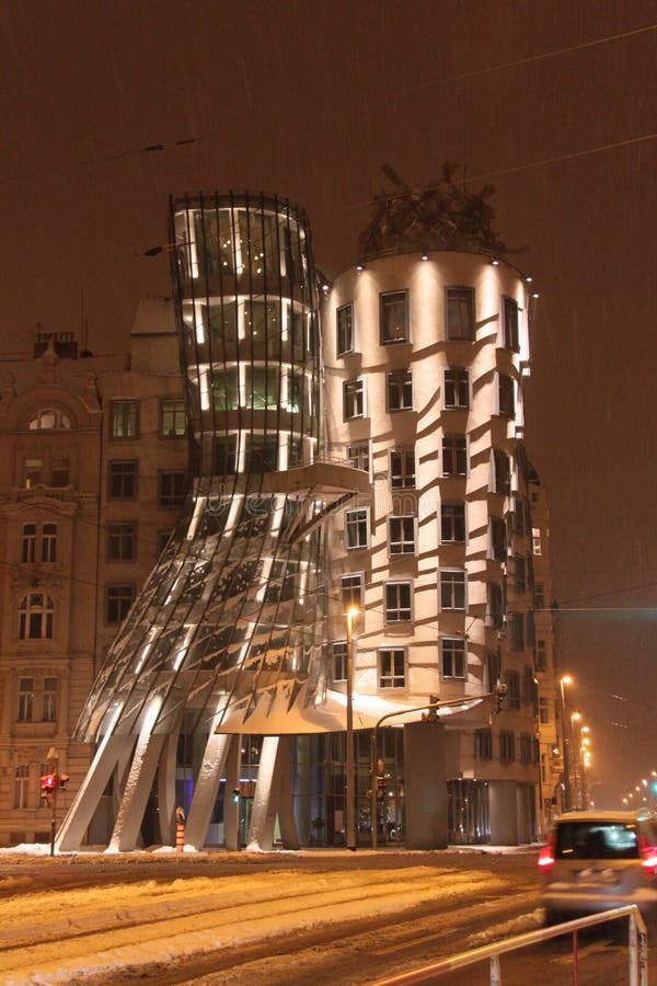 Dancing House editorial image. Image of dancing, nightlight - 65218325