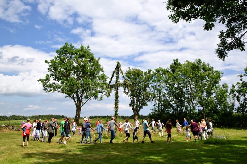 Midsummer Celebrations in Sweden Editorial Stock Image - Image of slott ...