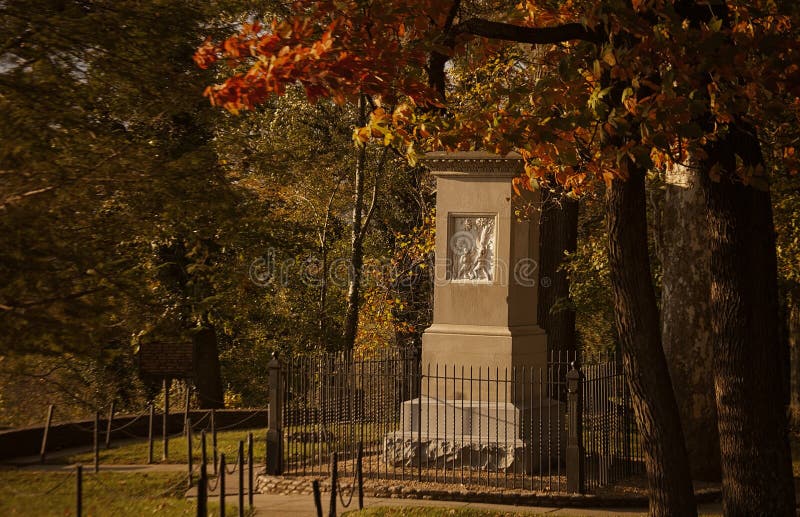 Daniel Boone S Grave, Frankfort Cemetery Stock Photo - Image of ...