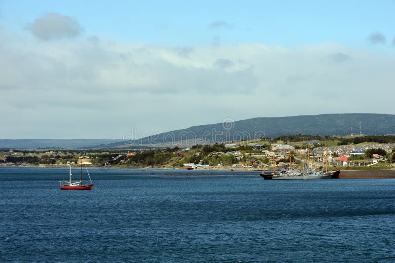 Dans Le Port Du Port De Punta Arenas Photo stock - Image of rivage ...