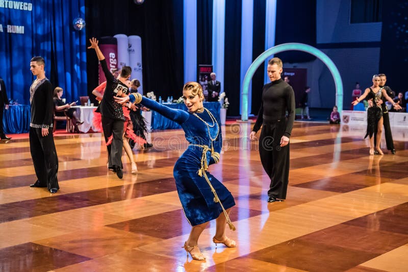 Dansare Som Dansar Standard Dans Redaktionell Fotografering för ...