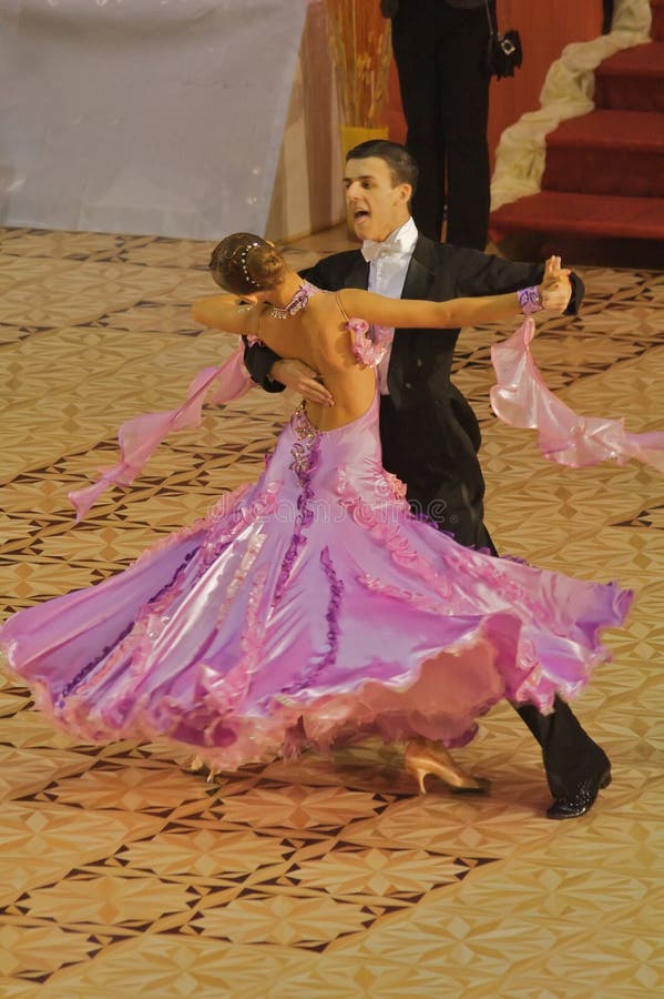 Danse de salle de bal #2 photographie éditorial. Image du sensation ...
