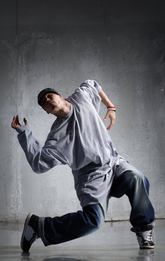 Danseur de Hip-hop image stock. Image du vêtement, danse - 5629763