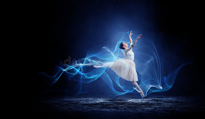 Danseuse de ballet en saut image stock. Image du ballet - 131718663