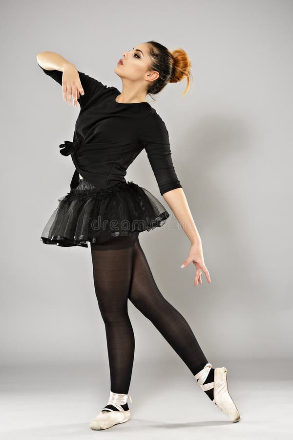 Danseur Classique Féminin Professionnel Image stock - Image du grace ...