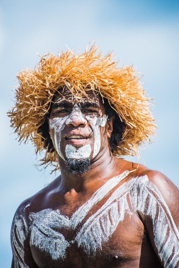 Danseur masculin de Kanak photo éditorial. Image du homme - 68752466