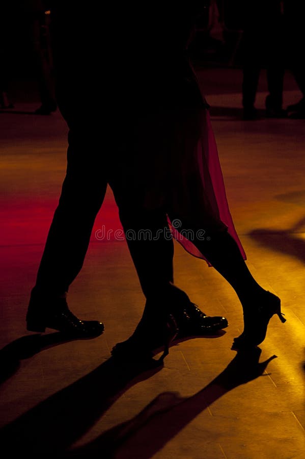 1,320 Photos de Jambes Des Danseurs De Tango - Photos de stock ...