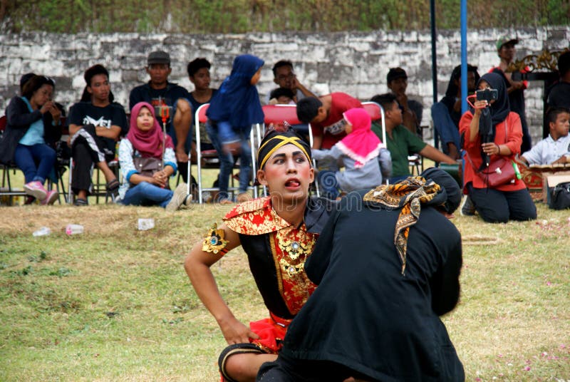 Danza de Jathilan foto de archivo editorial. Imagen de antiguo - 33762253