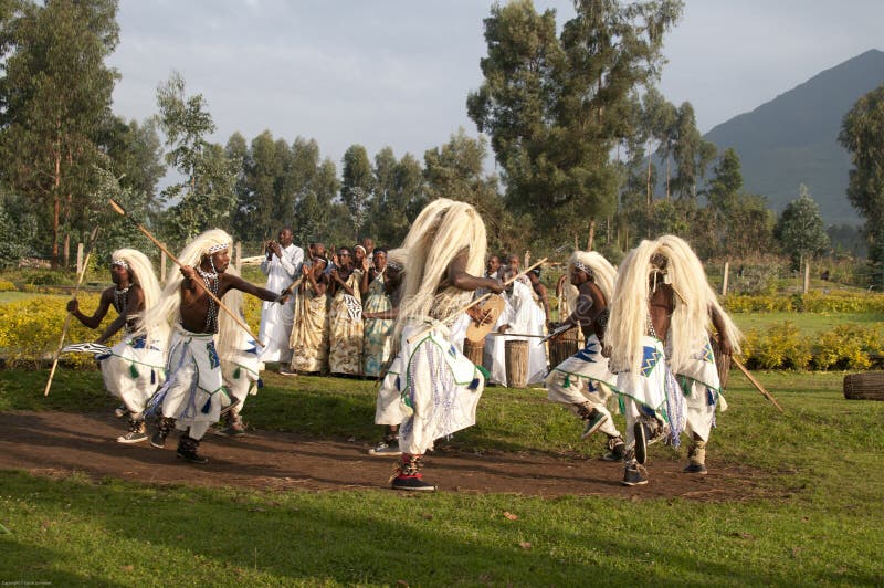 Danzatori Tribali Di Sacola Immagine Stock Editoriale - Immagine di ...