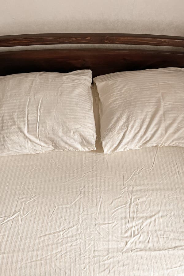 Dark Bed White Linens Aesthetic Minimalistic Interior Design House ...