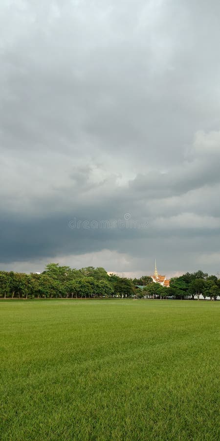 Dark Blue Sky before Raining. Stock Photo - Image of coming, grass ...