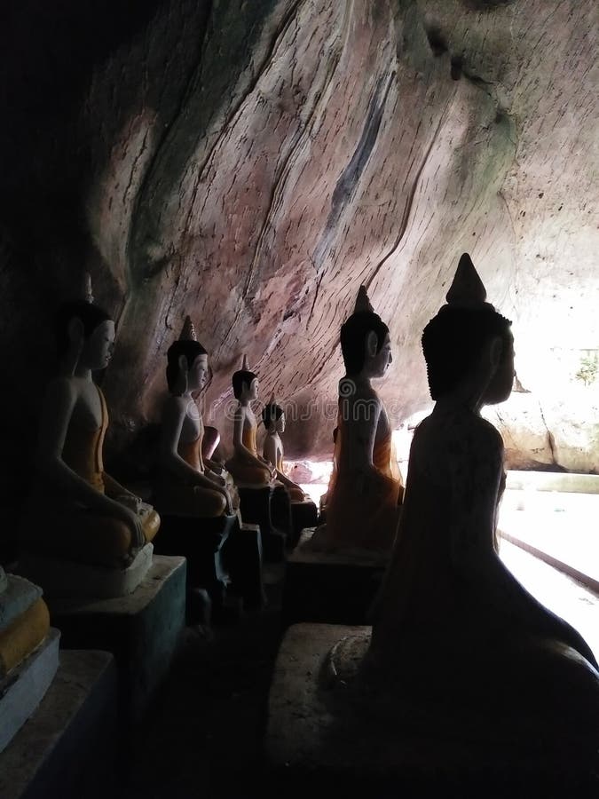 Dark cave stock image. Image of darkness, formation, sculpture - 83938509