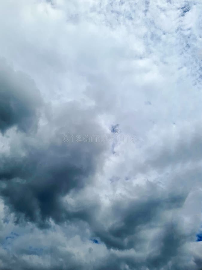 323 Rainy Cloudy Sky Background Vertical Stock Photos - Free & Royalty ...