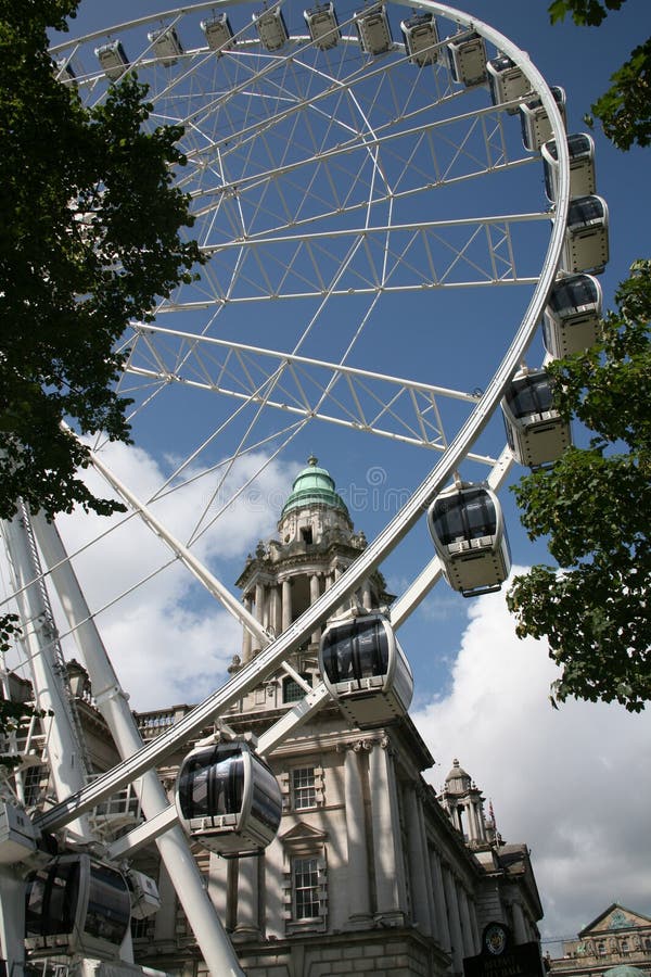 Das Belfast-Rad stockfoto. Bild von nord, städte, irland - 13316568
