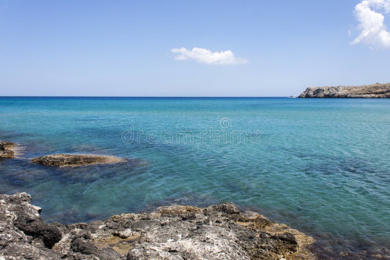 Das Blaue Meer Bei Haraki, Rhodos Stockbild - Bild von rhodos, insel ...