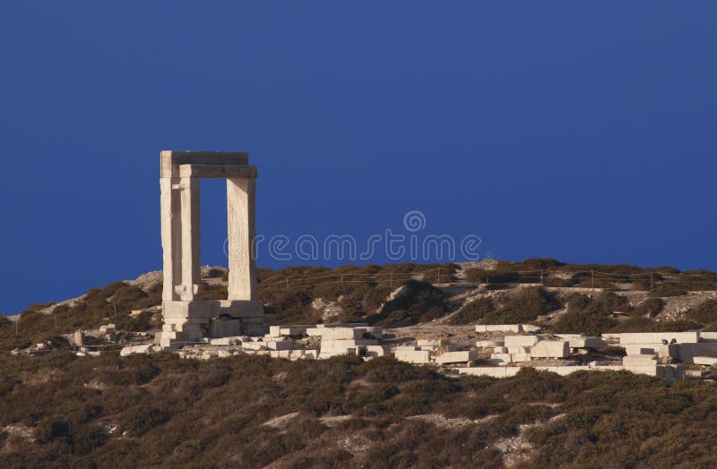 Das Gatter Des Naxos Tempels Stockbild - Bild von platz, archäologie ...
