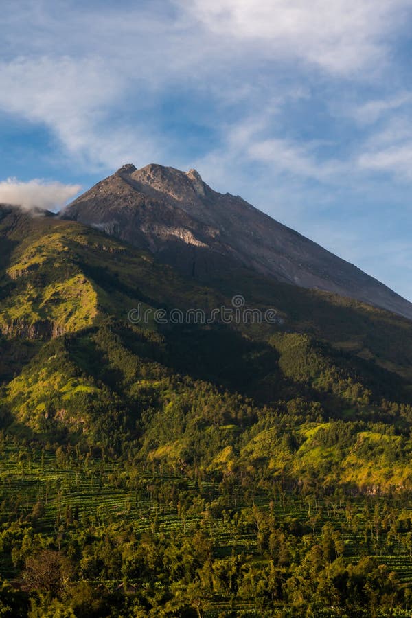 Das Gunung Merapi Indonesien Vulkan-Landschaftsansicht Stockbild - Bild ...