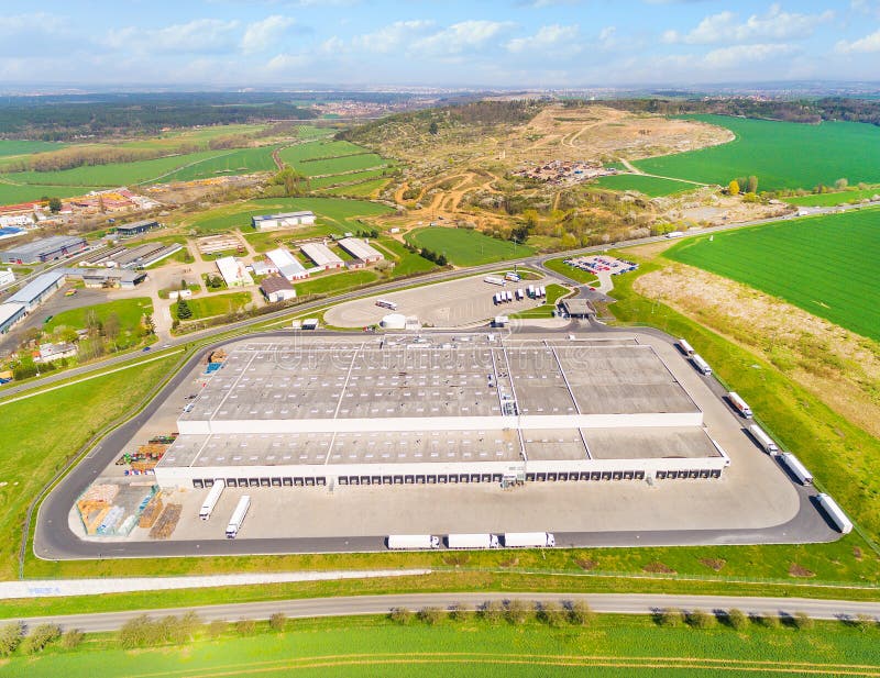 Das Lager stockfoto. Bild von frachter, international - 90745748