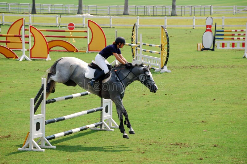 Das Pferd Springend - Athina Onassis Redaktionelles Stockbild - Bild ...