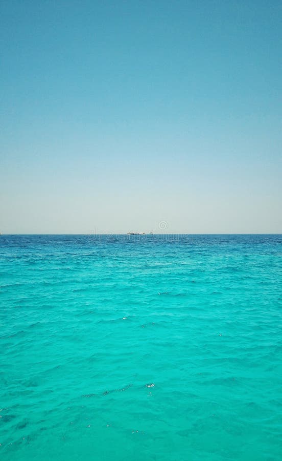 Das Rote Meer bei Hurghada stockfoto. Bild von ansicht - 98814840