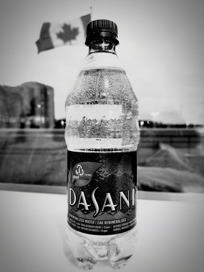 Dasani Water Bottle editorial stock image. Image of canadaflag - 170986599