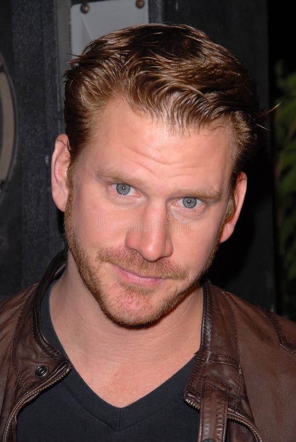 Dash Mihok editorial photo. Image of hollywood, dash - 26356481