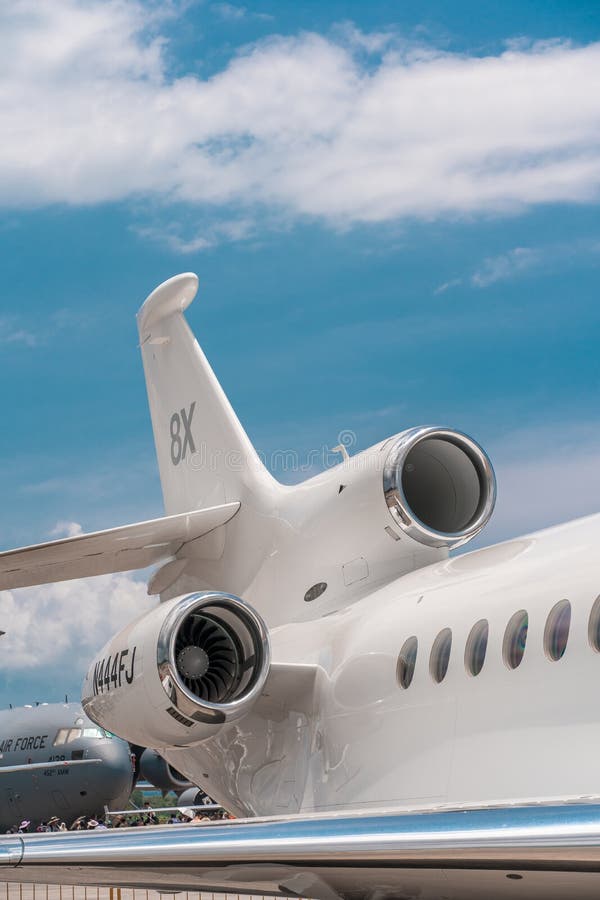 Dassault Falcon 8X Rear Profile Editorial Photo - Image of airshow ...