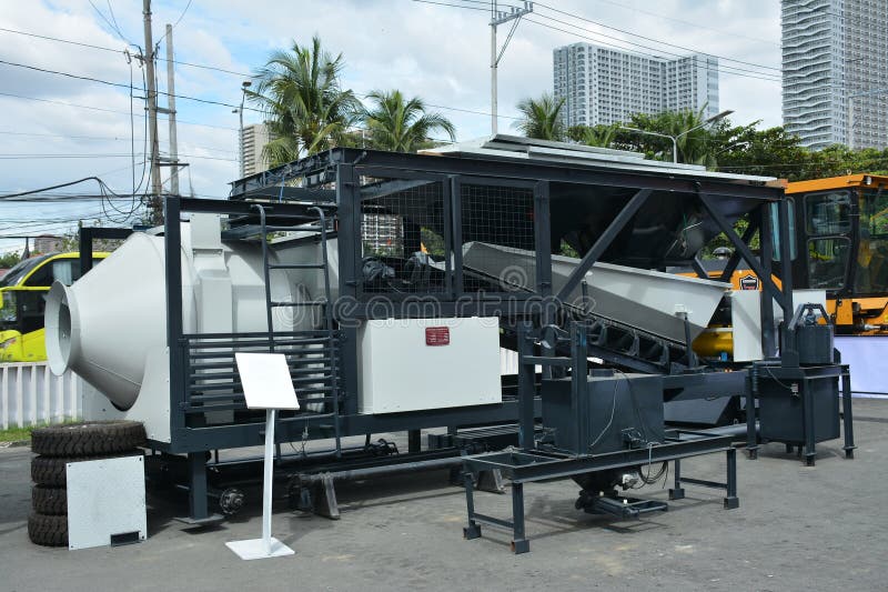 Daswell Mobile Concrete Batch Plant at Philconstruct in Pasay ...