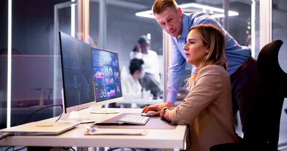 Data Analyst Mit Data Analytics KPI Stock Image - Image of women ...