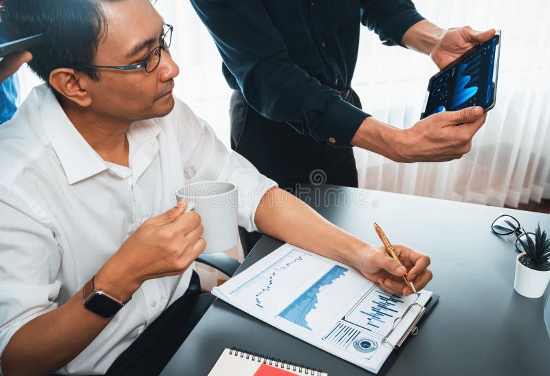 Data Analysts Team of Office Worker Collaborate on Bi Dashboard ...