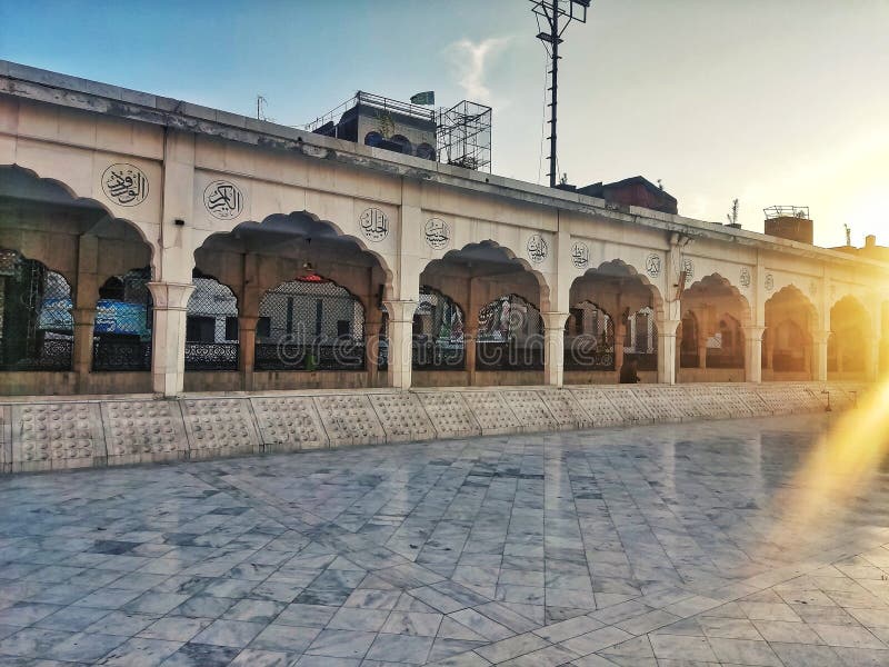 Data Darbar Lahore | Ancient Place Stock Photo - Image of building ...