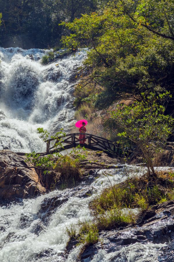 Datanla waterfall editorial photo. Image of refresh - 105878316