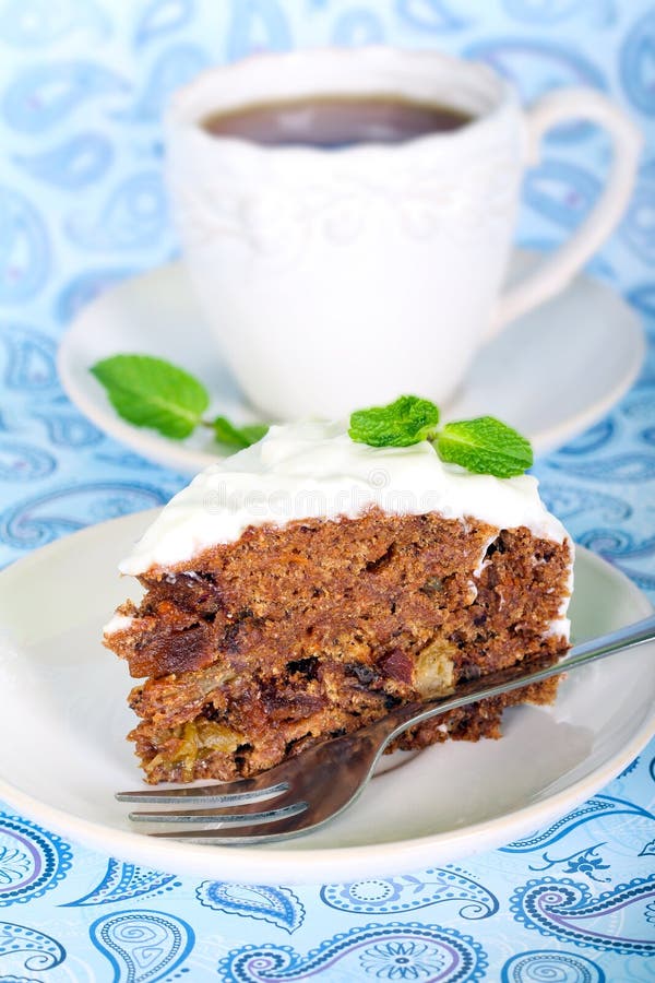 Date wholemeal cake stock image. Image of sticky, raisin - 37185073