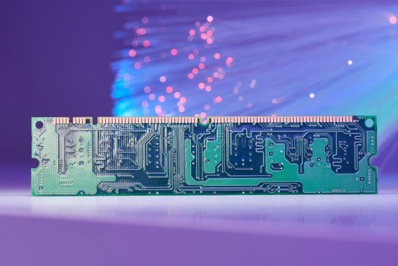 Dator RAM Memory Chip arkivfoto. Bild av anslutning, tillträde - 97459222