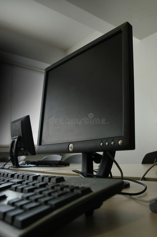 Datorer arkivfoto. Bild av dator, anteckningsbok, elektronik - 733912