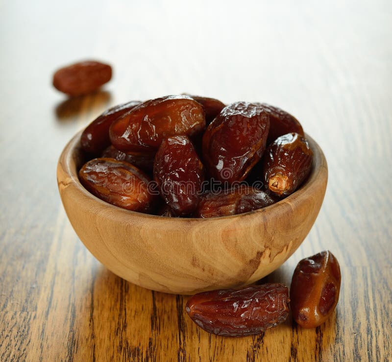 Datteri secchi immagine stock. Immagine di isolato, grezzo - 36837199
