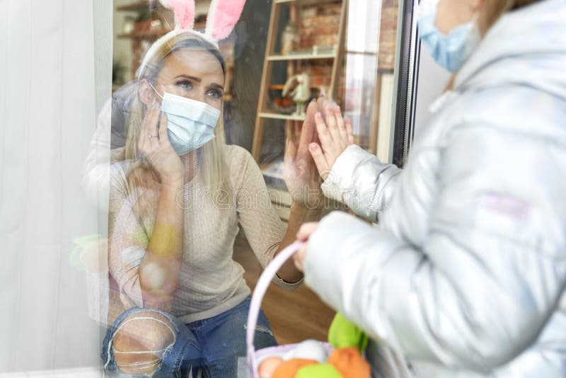 Daughter Visiting Her Mother during Quarantine Stock Image - Image of ...