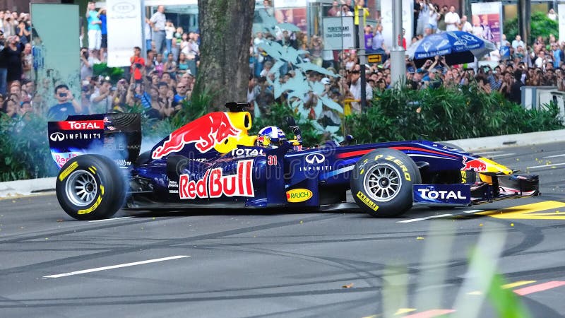 David Doing Donuts in Red Bull Racing F1 Car Editorial Photography ...