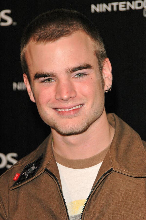 David Gallagher Twitter, Instagram & News on IDCrawl