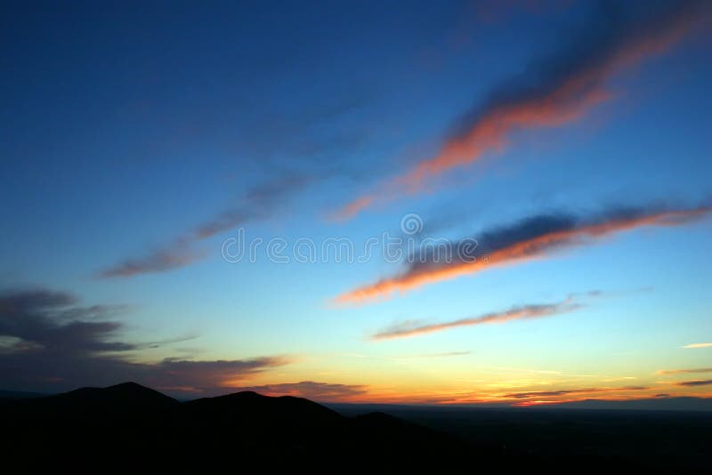Dawn sky stock image. Image of mood, scene, daybreak, hope - 600095